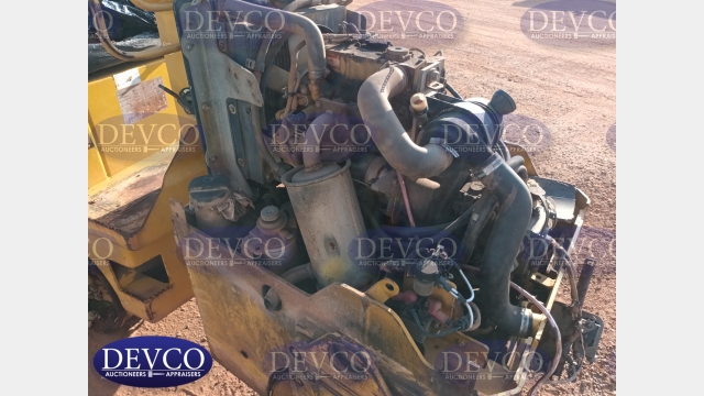 YongHong Ride-on Vibratory Drum Roller | Devco Auction